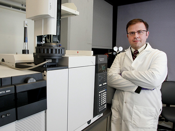 José Avalos receives NSF CAREER award