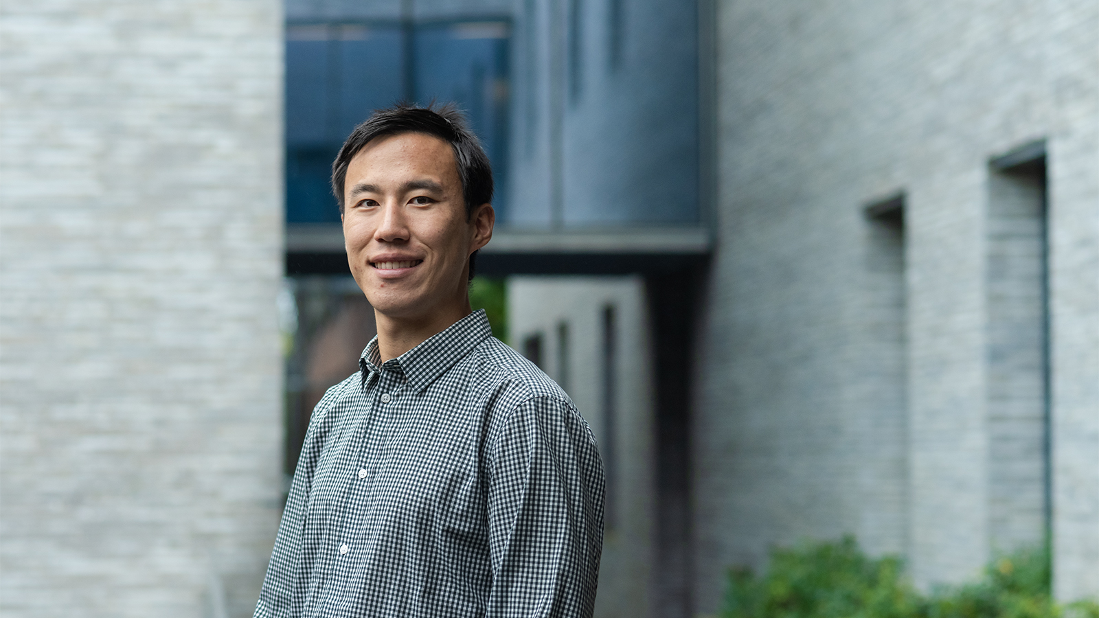 Distinguished Postdoctoral Fellows study social systems and analyze ...